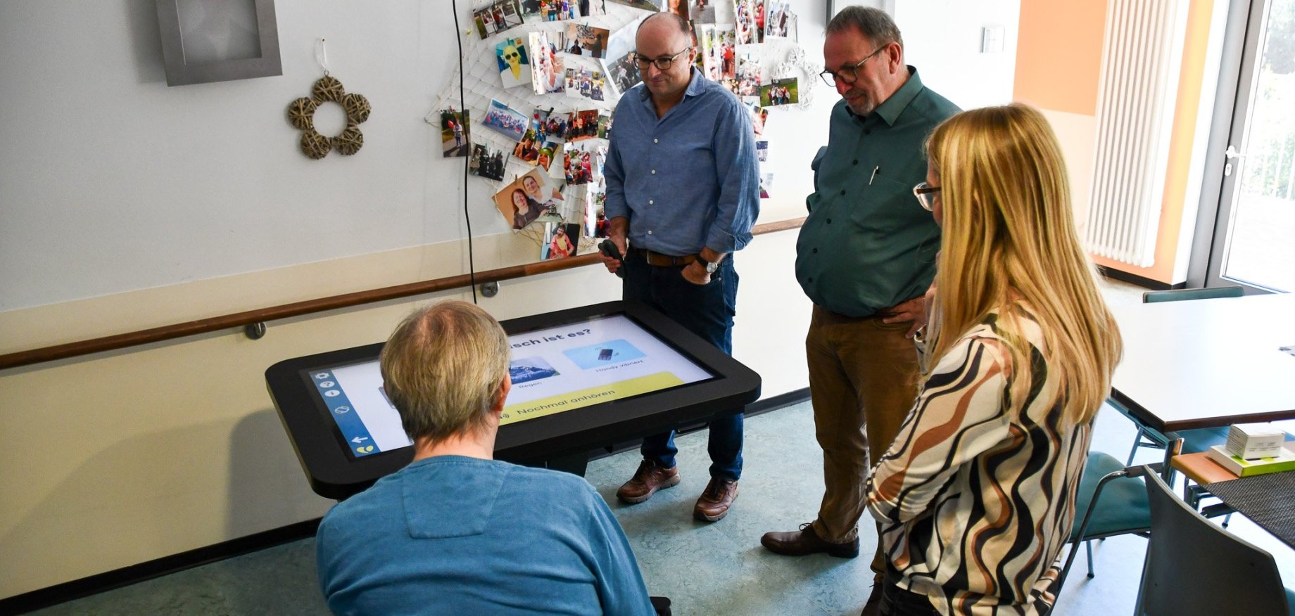 LAND L(i)EBEN stattet 12 Wohneinrichtungen im Landkreis mit ...